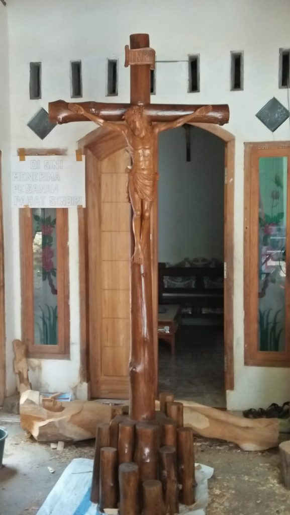 Tangan dan Pikiran Yusuf Sujoko Seperti “Dibimbing” Bunda Maria Saat ...